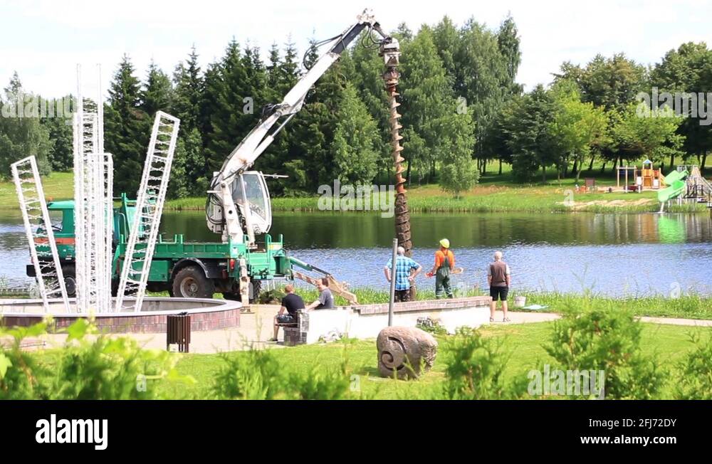 Giant drill Stock Videos & Footage - HD and 4K Video Clips - Alamy