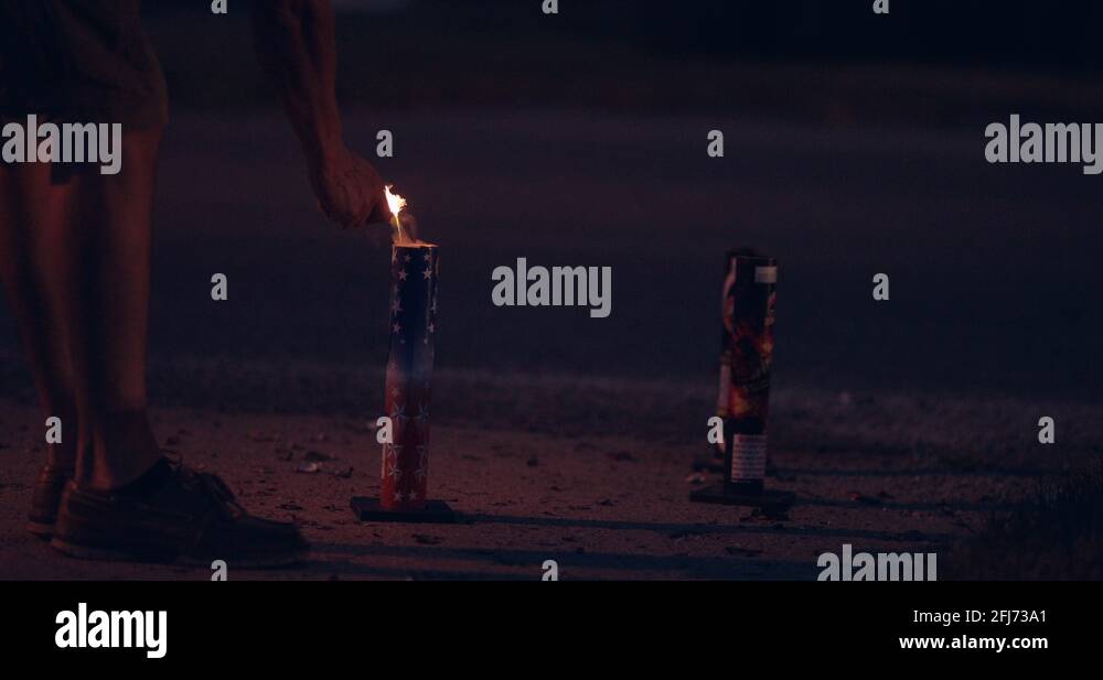 Firework launch Stock Videos & Footage - HD and 4K Video Clips - Alamy