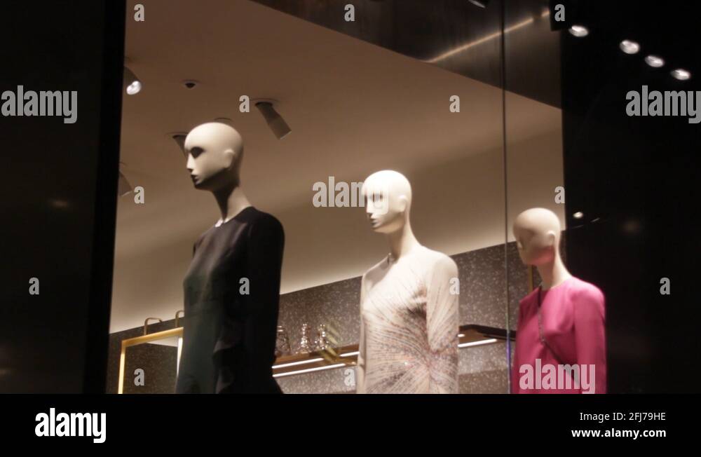 Mannequins window Stock Videos & Footage - HD and 4K Video Clips - Alamy
