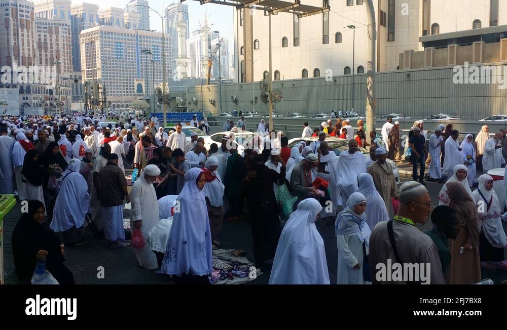 Mecca prayer Stock Videos & Footage - HD and 4K Video Clips - Alamy
