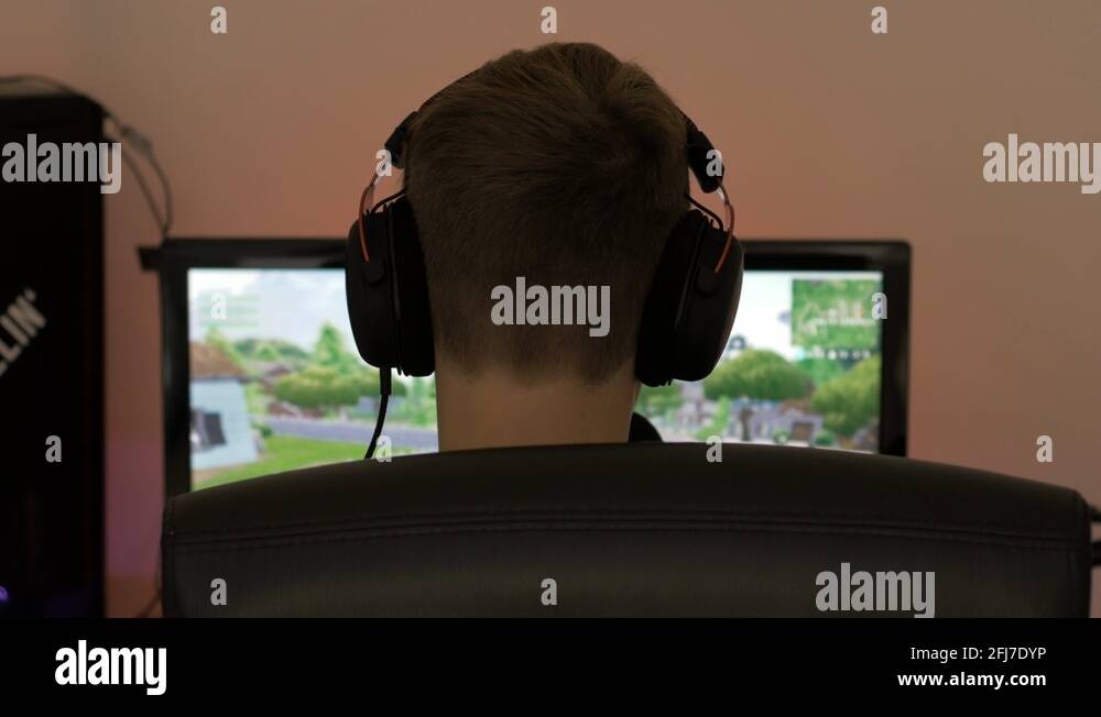 Pc game screen shot Stock Videos & Footage - HD and 4K Video Clips - Alamy