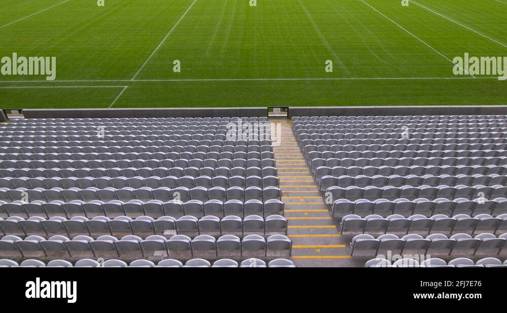 Stadium grass Stock Videos & Footage - HD and 4K Video Clips - Alamy