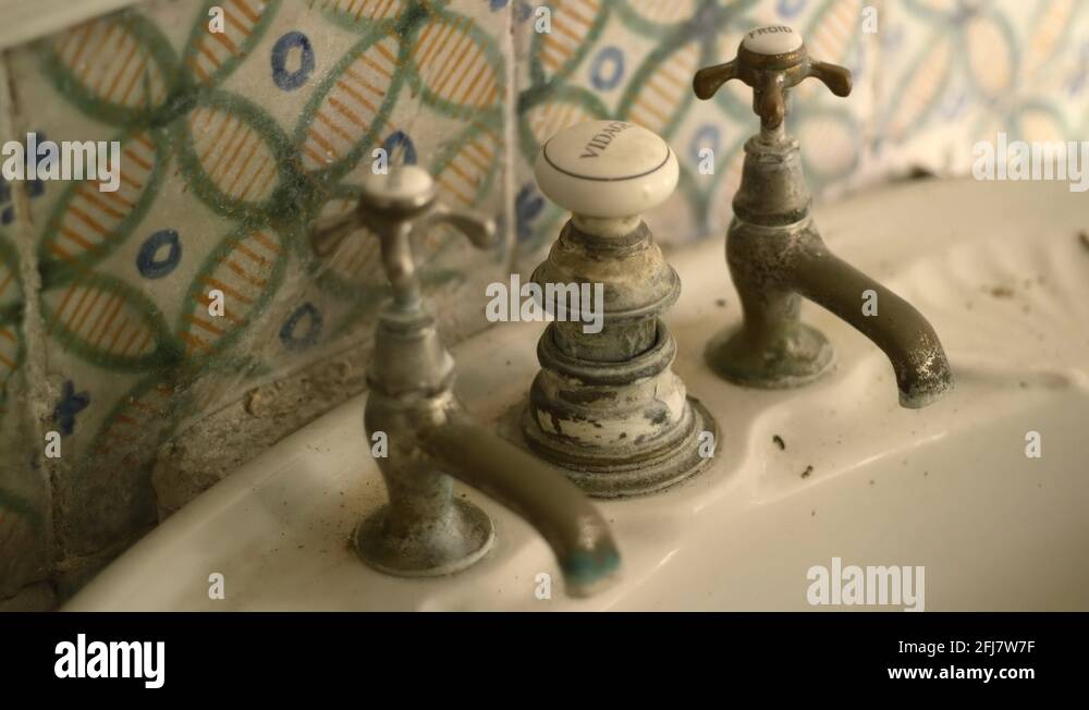 Disused washbasin Stock Videos & Footage - HD and 4K Video Clips - Alamy