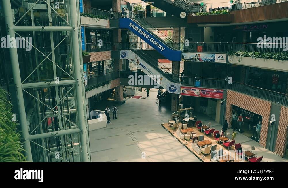 Labim mall Stock Videos & Footage - HD and 4K Video Clips - Alamy