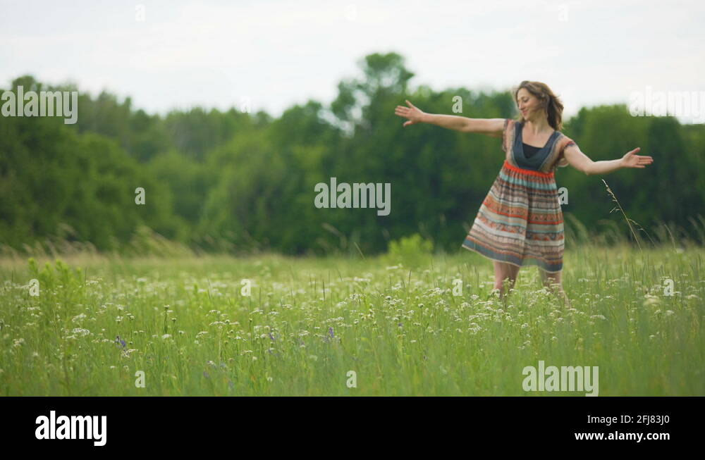 Grass dance Stock Videos & Footage - HD and 4K Video Clips - Alamy