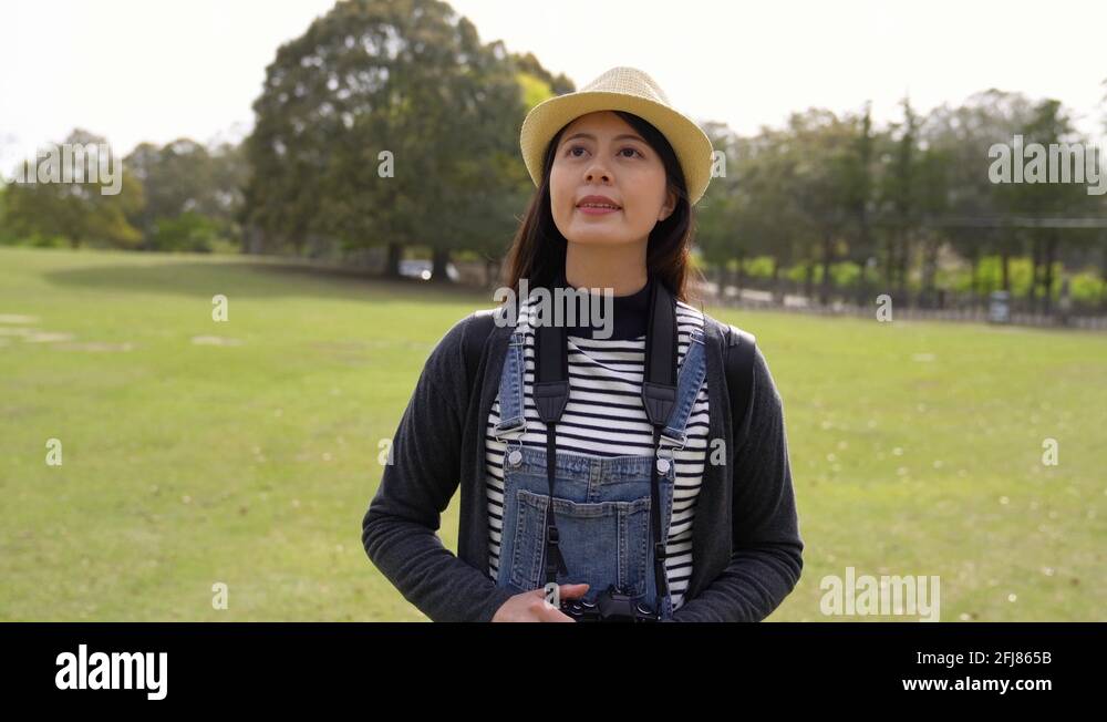 Lady standing Stock Videos & Footage - HD and 4K Video Clips - Alamy