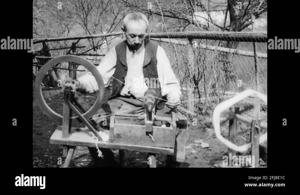 Man spinning wool Stock Videos & Footage - HD and 4K Video Clips - Alamy