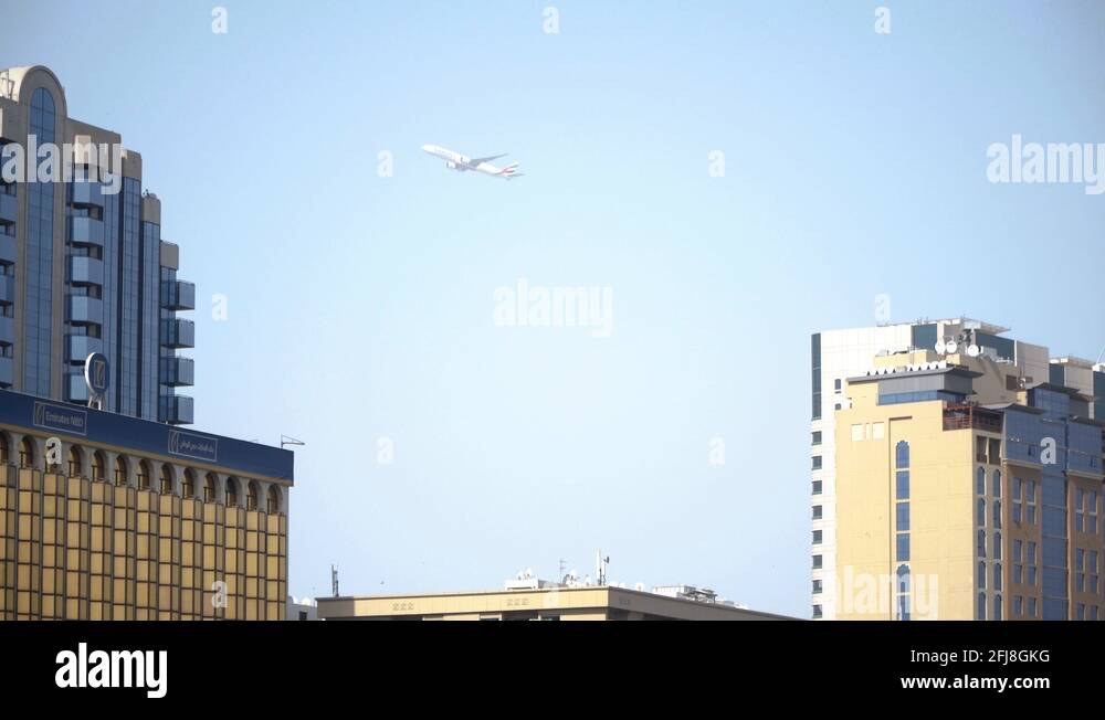 Airplane between buildings Stock Videos & Footage - HD and 4K Video ...