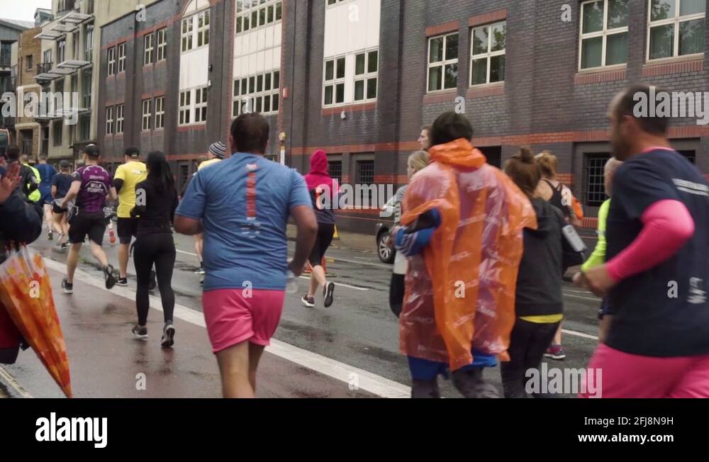 Crowd of runners Stock Videos & Footage - HD and 4K Video Clips - Alamy