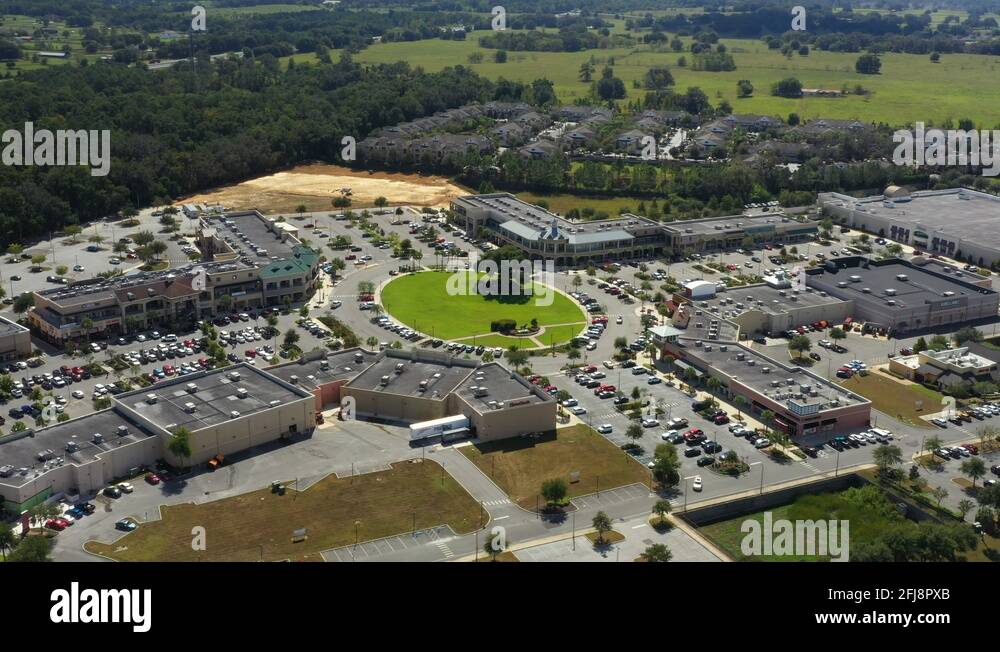 Promenade mall Stock Videos & Footage - HD and 4K Video Clips - Alamy