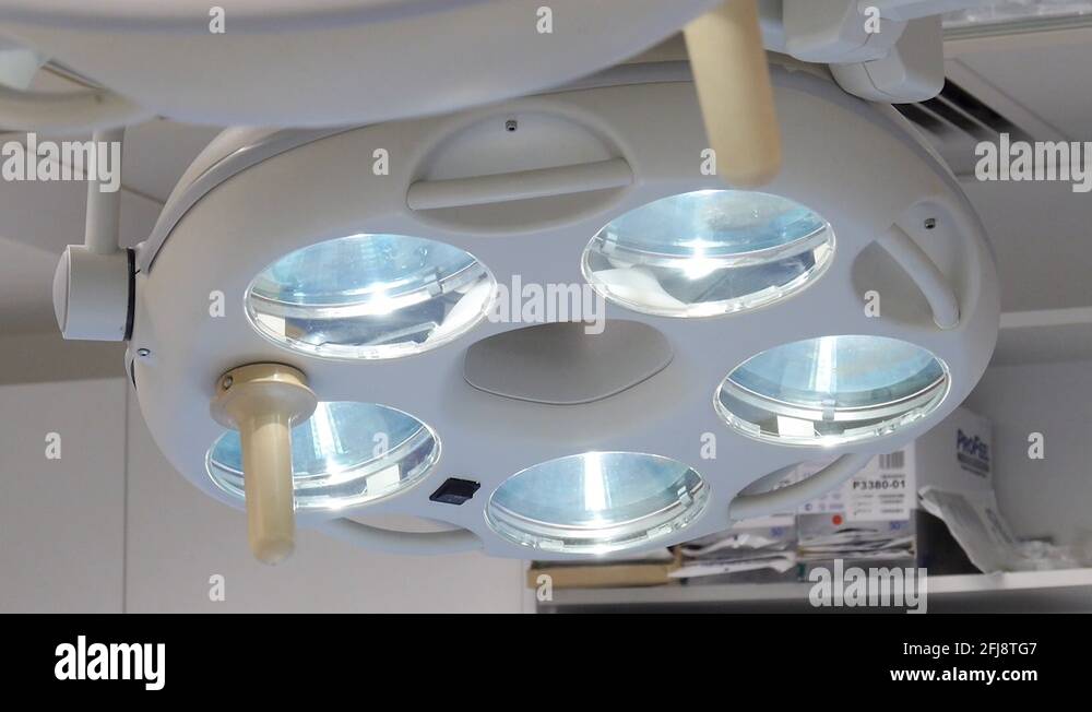 Operating theatre lamp Stock Videos & Footage - HD and 4K Video Clips ...