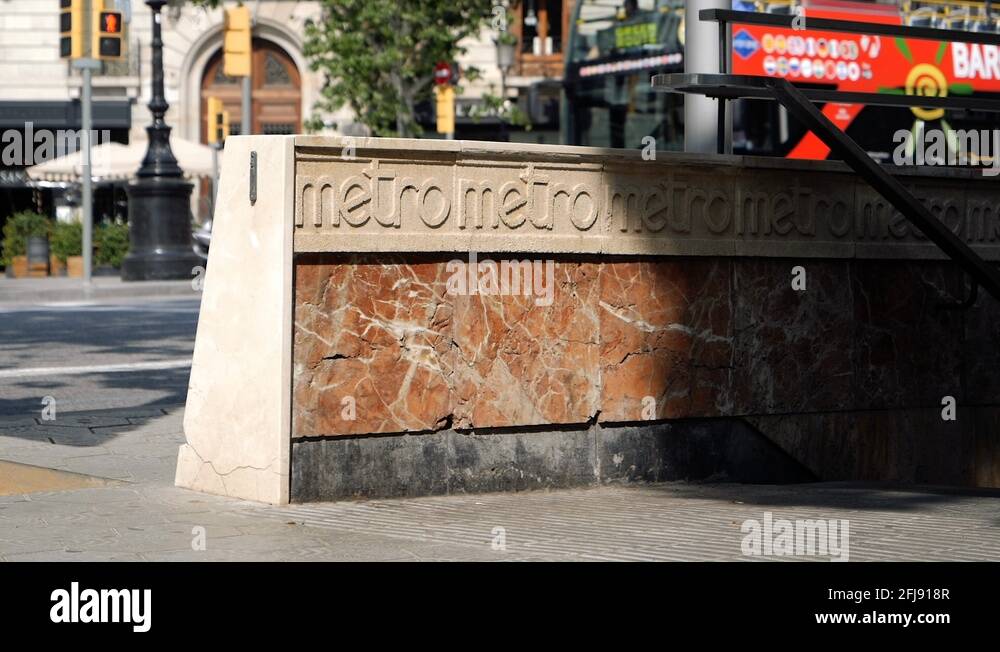 Metro bus sign Stock Videos & Footage - HD and 4K Video Clips - Alamy