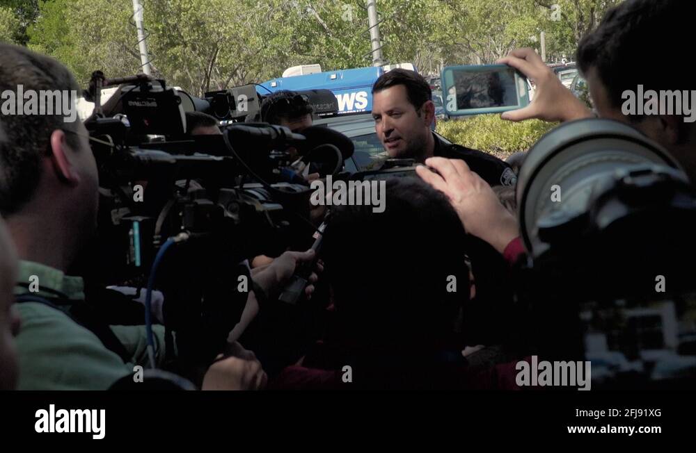 First responder Stock Videos & Footage - HD and 4K Video Clips - Alamy