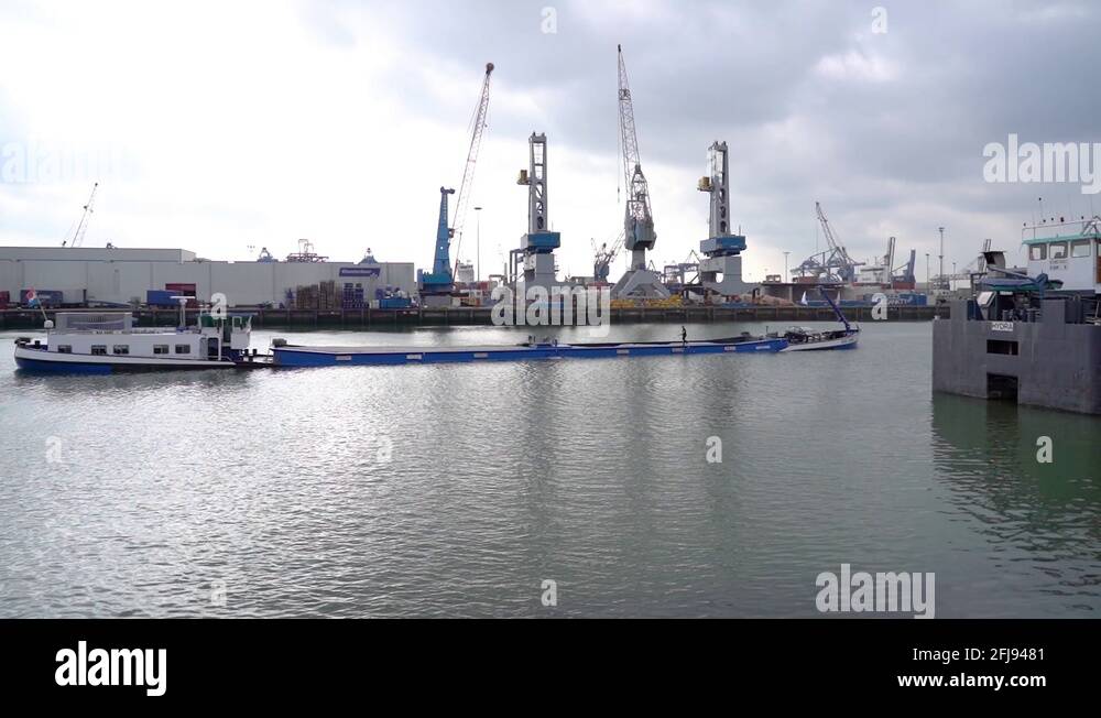 Overview container cranes port Stock Videos & Footage - HD and 4K Video ...