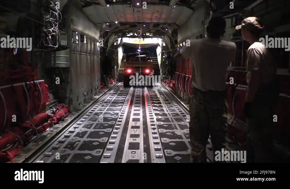 Cargo operation Stock Videos & Footage - HD and 4K Video Clips - Alamy