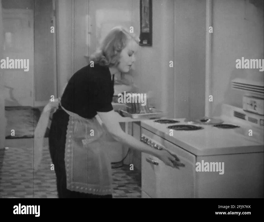 1940s family cooking Stock Videos & Footage - HD and 4K Video Clips - Alamy