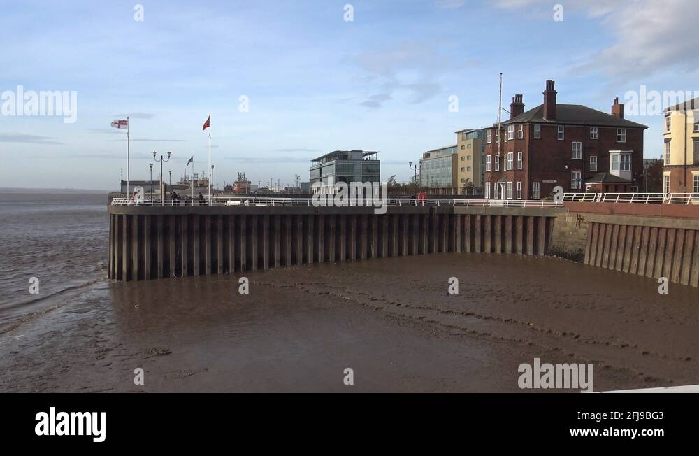 Tidal lock gates Stock Videos & Footage - HD and 4K Video Clips - Alamy