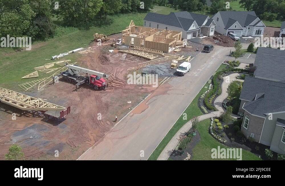 Houses being built scaffolding Stock Videos & Footage - HD and 4K Video ...