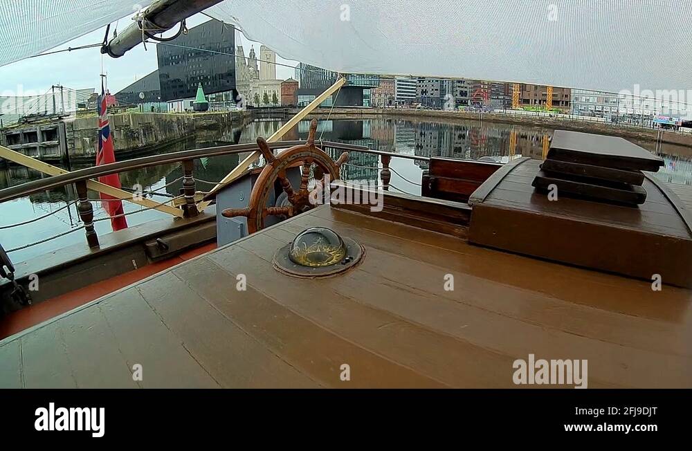 Pirate compass Stock Videos & Footage - HD and 4K Video Clips - Alamy