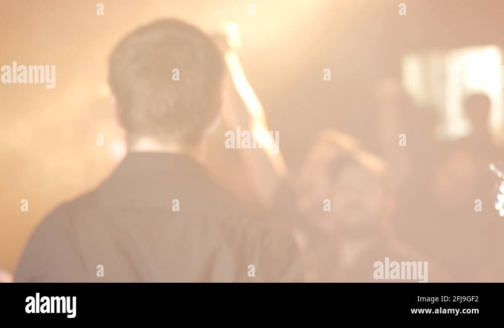 Crowd gig silhouette Stock Videos & Footage - HD and 4K Video Clips - Alamy
