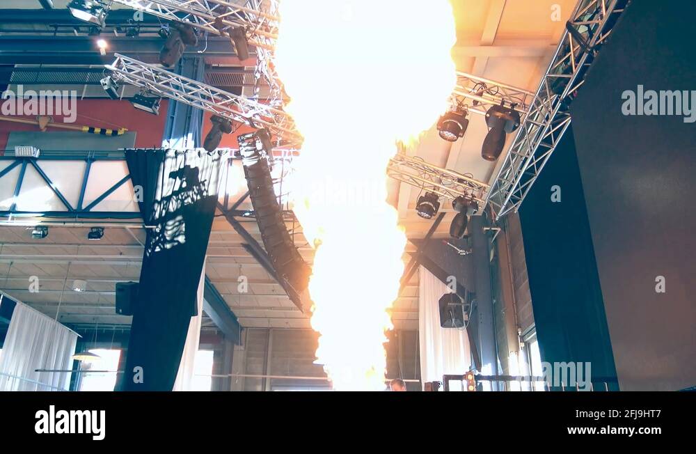 Live stage entertainment Stock Videos & Footage - HD and 4K Video Clips ...