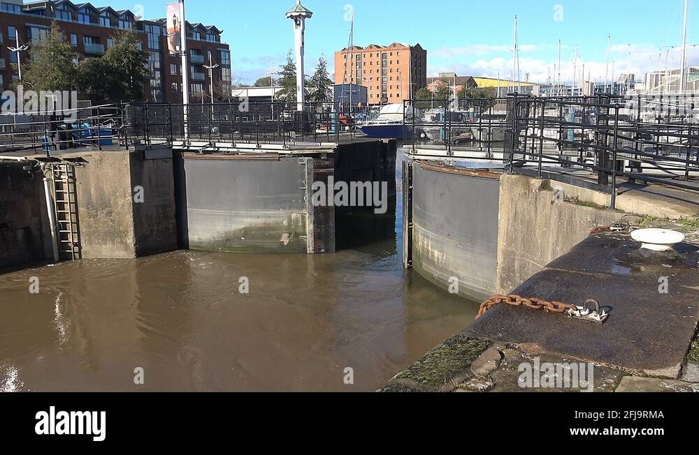 Marina lock Stock Videos & Footage - HD and 4K Video Clips - Alamy