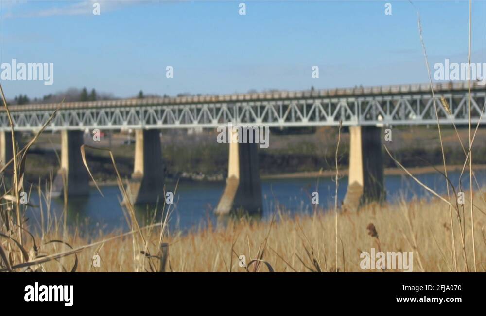 Saskatoon bridge Stock Videos & Footage - HD and 4K Video Clips - Alamy