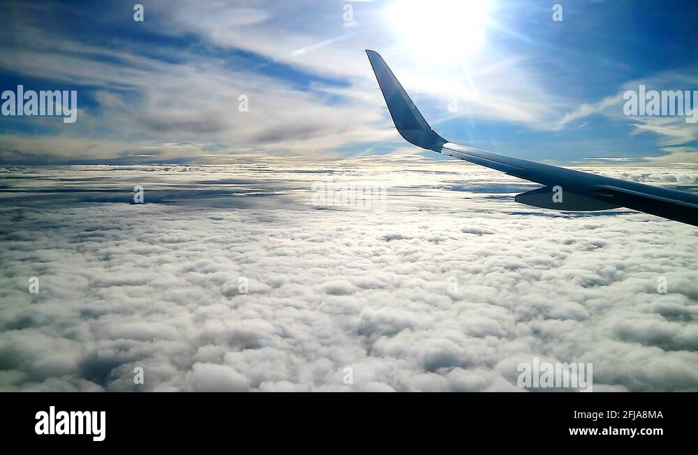 Airplane wing cross Stock Videos & Footage - HD and 4K Video Clips - Alamy