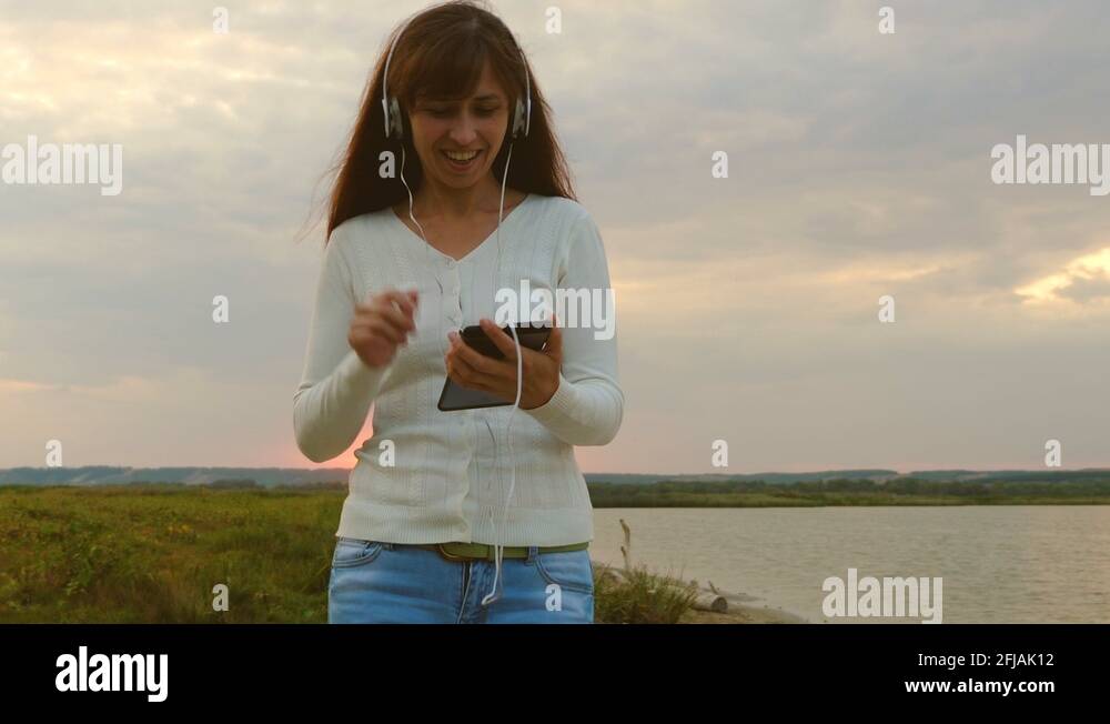 Online conferencing Stock Videos & Footage - HD and 4K Video Clips - Alamy