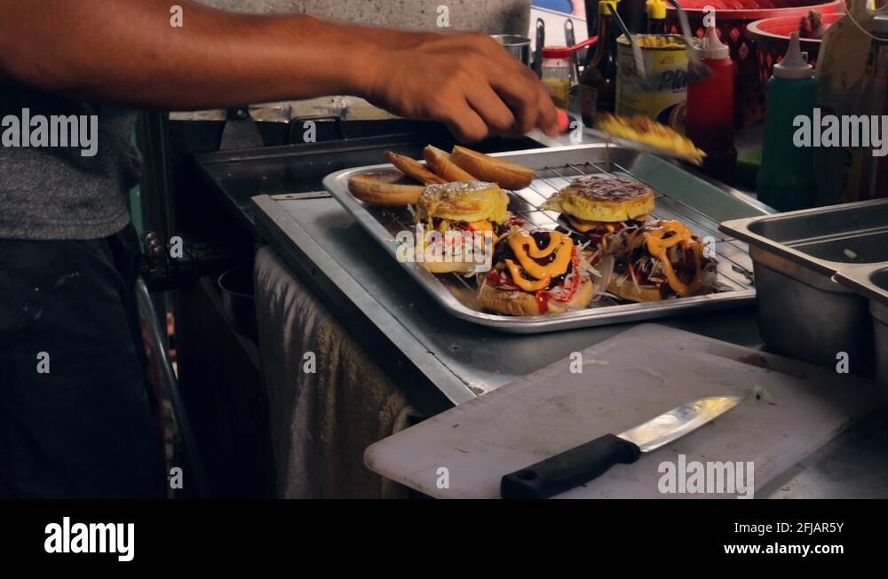 Preparing food at the pass Stock Videos & Footage - HD and 4K Video ...