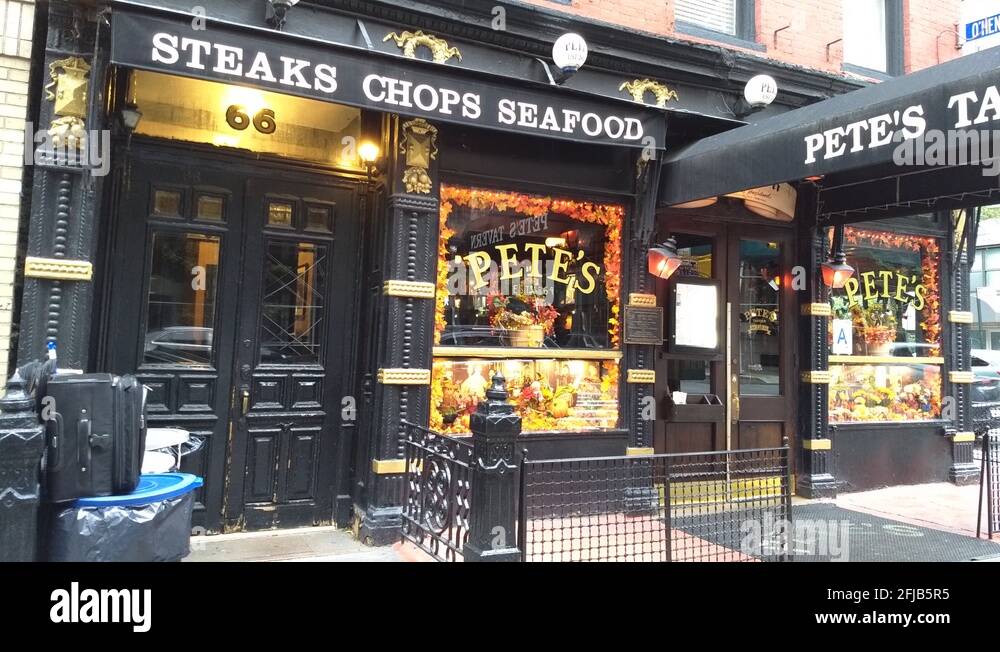 Tavern exterior Stock Videos & Footage - HD and 4K Video Clips - Alamy