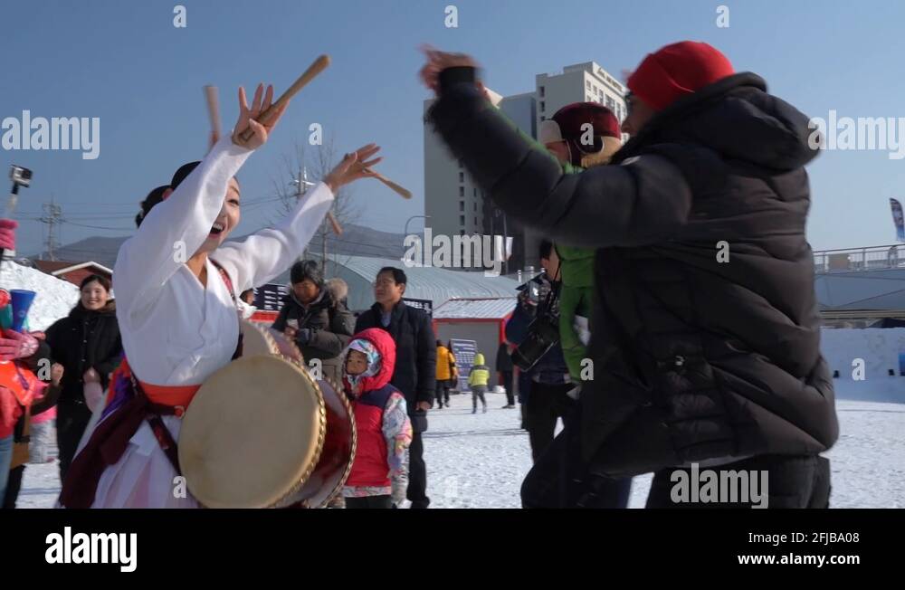 Korean traditional dance Stock Videos & Footage - HD and 4K Video Clips ...