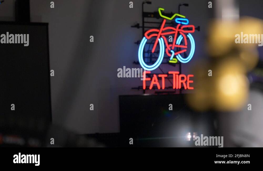 Fat cave Stock Videos & Footage - HD and 4K Video Clips - Alamy