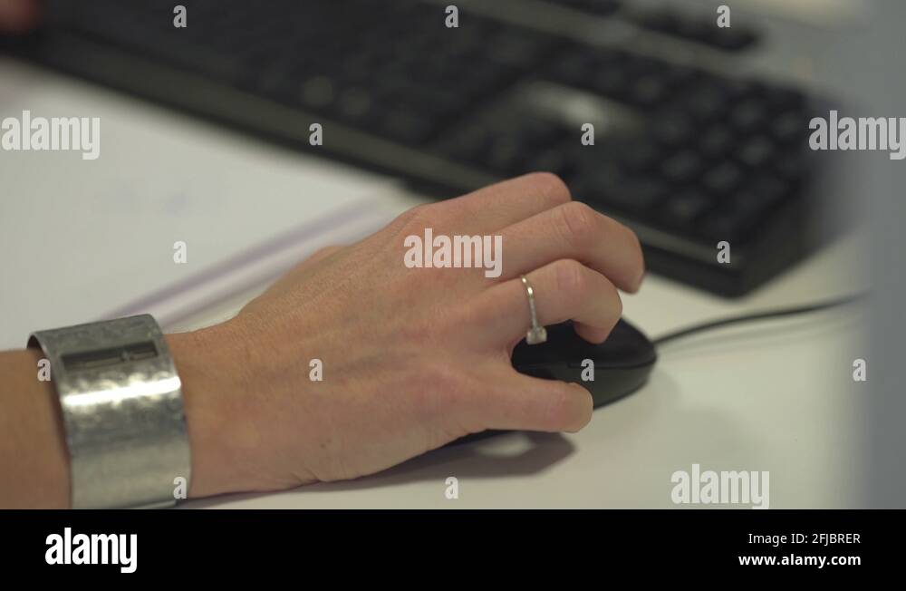 Manipulating monitor Stock Videos & Footage - HD and 4K Video Clips - Alamy