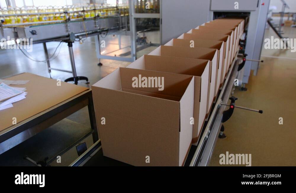 Packaging line Stock Videos & Footage - HD and 4K Video Clips - Alamy