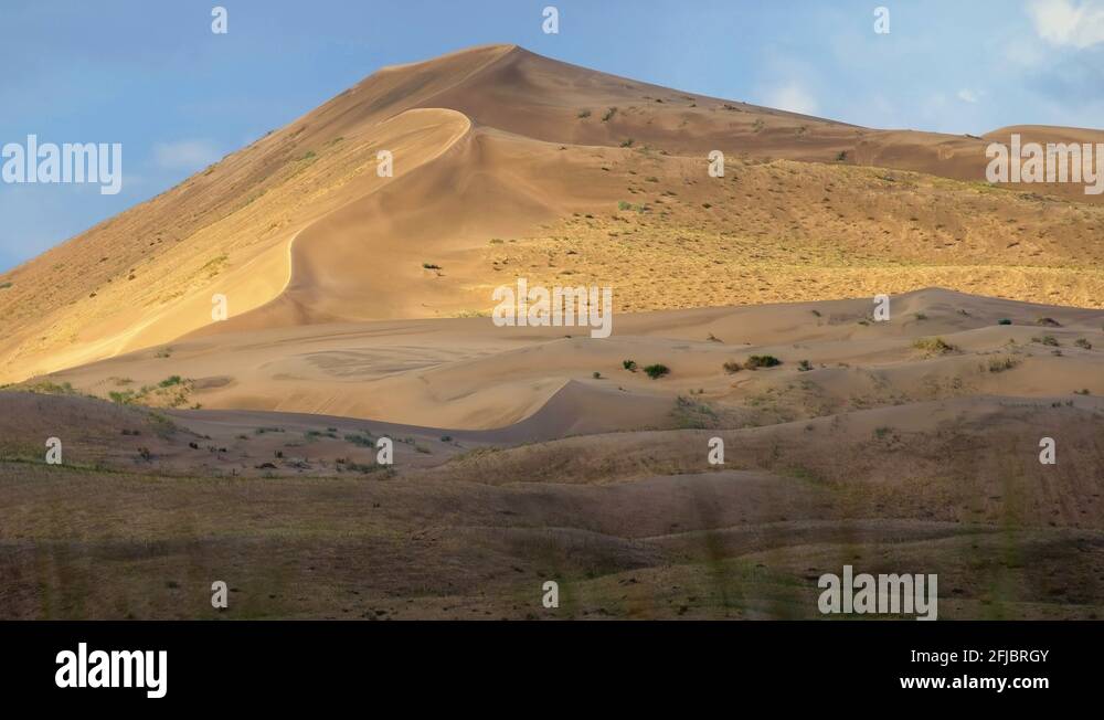 Mongolian sand dune desert. Mongolia, Mongol Els. Govi-Altay Stock ...