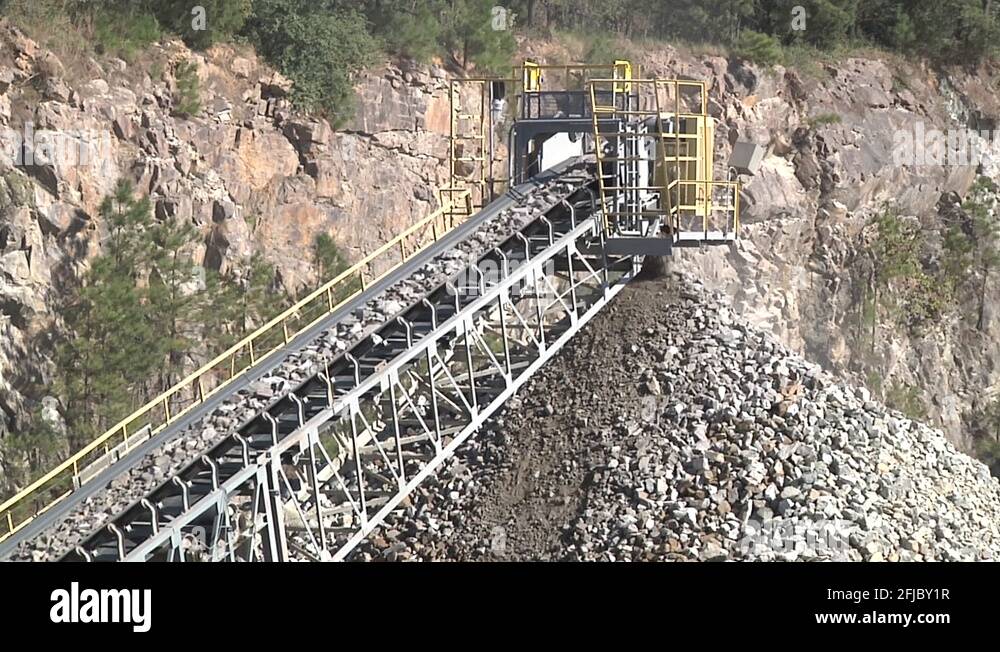 Aggregate pile Stock Videos & Footage - HD and 4K Video Clips - Alamy