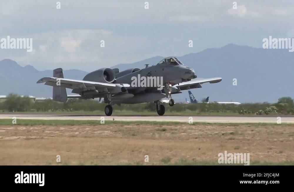 Davis aircraft Stock Videos & Footage - HD and 4K Video Clips - Alamy