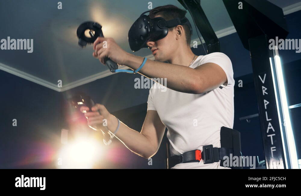 360 game system Stock Videos & Footage - HD and 4K Video Clips - Alamy