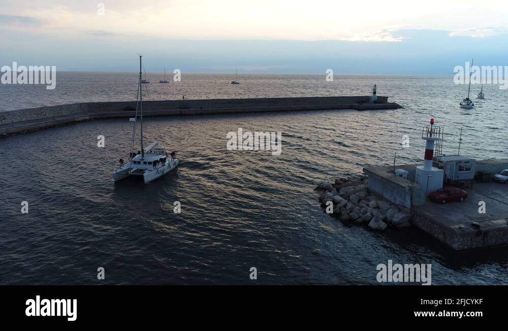 Offshore breakwaters Stock Videos & Footage - HD and 4K Video Clips - Alamy