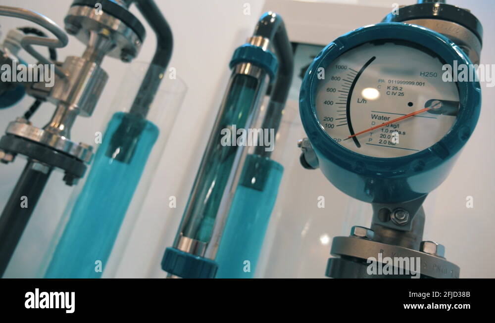 Zero gauge Stock Videos & Footage - HD and 4K Video Clips - Alamy