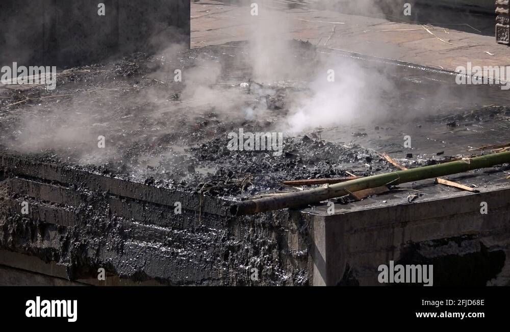 Washing Ash Out of Ghats after Human Cremation in Pashupatinath Temple ...