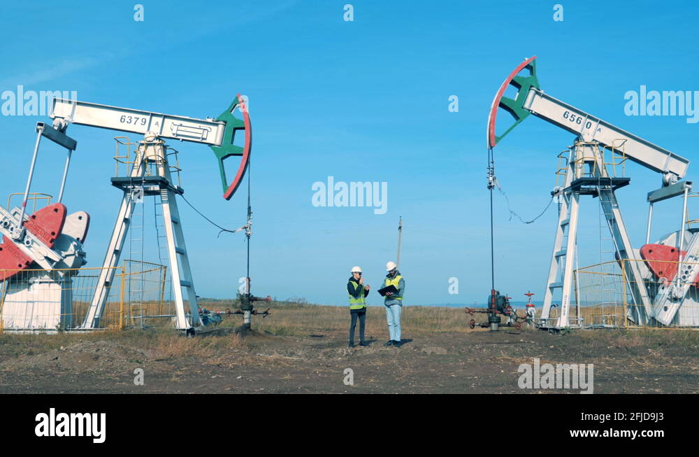 Petroleum extraction Stock Videos & Footage - HD and 4K Video Clips - Alamy