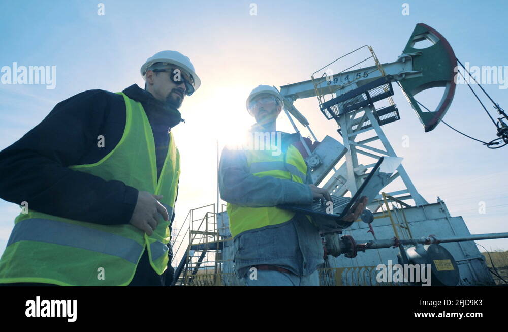 Oil extracting Stock Videos & Footage - HD and 4K Video Clips - Alamy