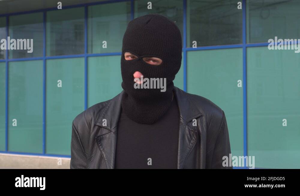 Head robber Stock Videos & Footage - HD and 4K Video Clips - Alamy