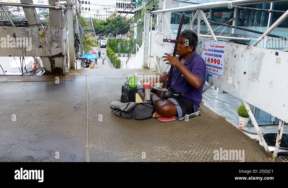 Poor thai home Stock Videos & Footage - HD and 4K Video Clips - Alamy