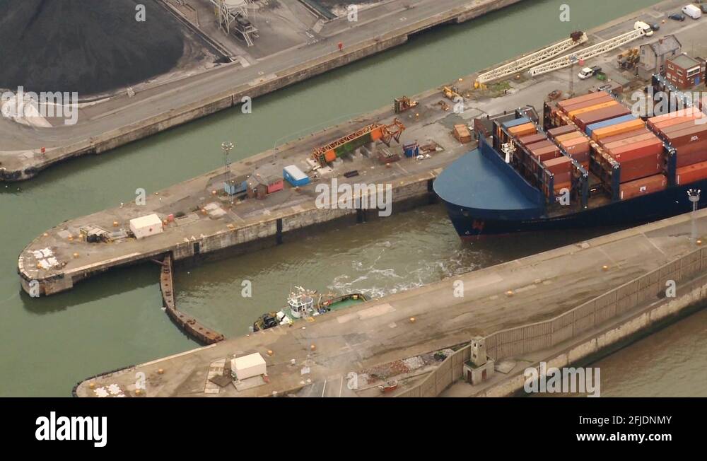 Liverpool port container Stock Videos & Footage - HD and 4K Video Clips ...