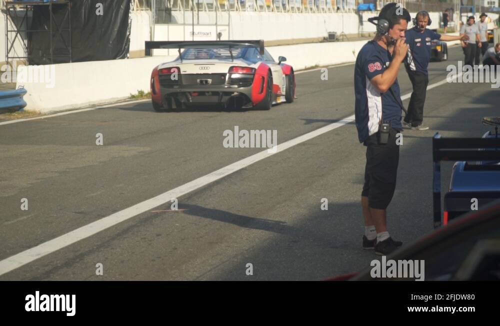 Race track pits Stock Videos & Footage - HD and 4K Video Clips - Alamy