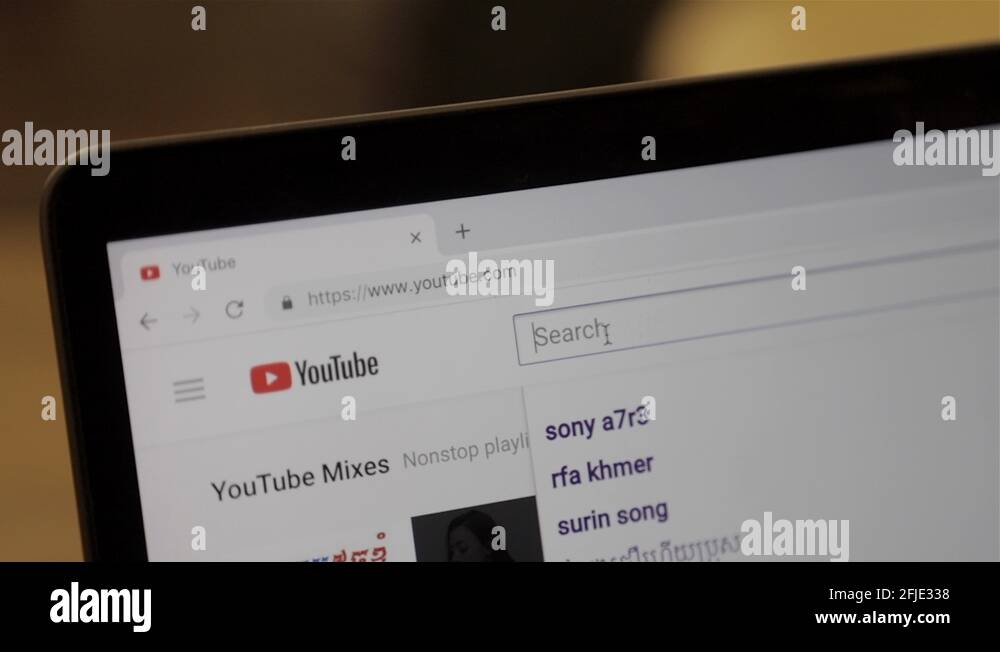 Youtube ad Stock Videos & Footage - HD and 4K Video Clips - Alamy