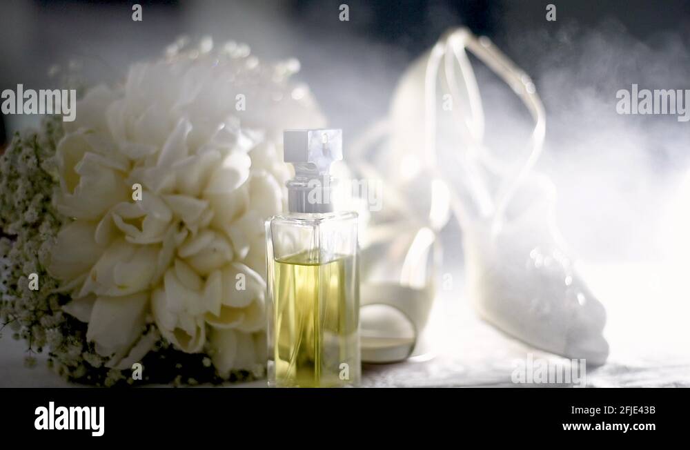 Wedding spray Stock Videos & Footage - HD and 4K Video Clips - Alamy